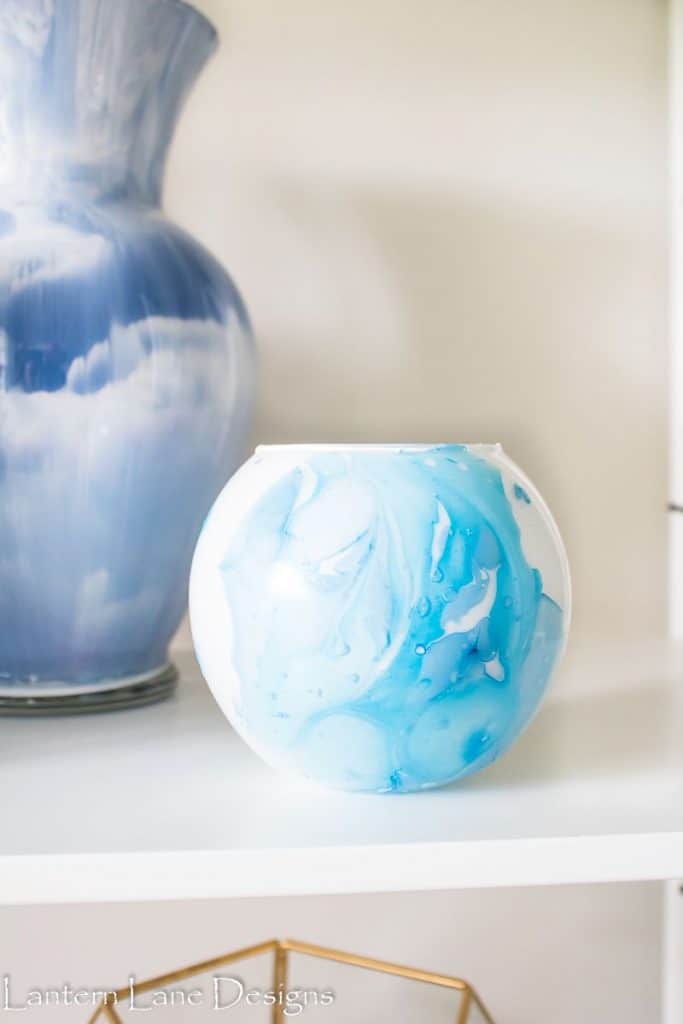 DIY Painted Vases To Look Marbled