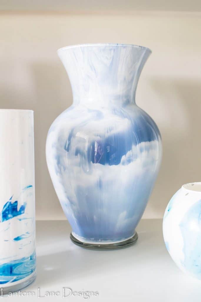 DIY Painted Vases To Look Marbled