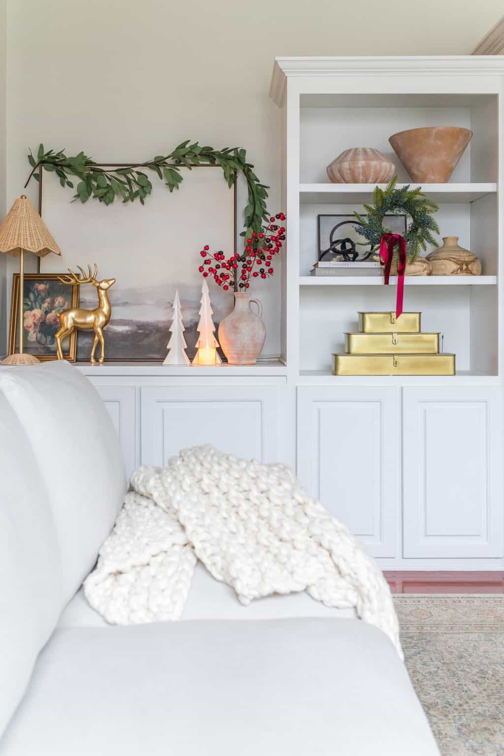 Modern Traditional Christmas Decorating Ideas - Lantern Lane Designs