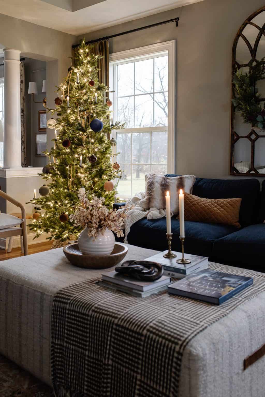 Modern Traditional Christmas Decorating Ideas - Lantern Lane Designs