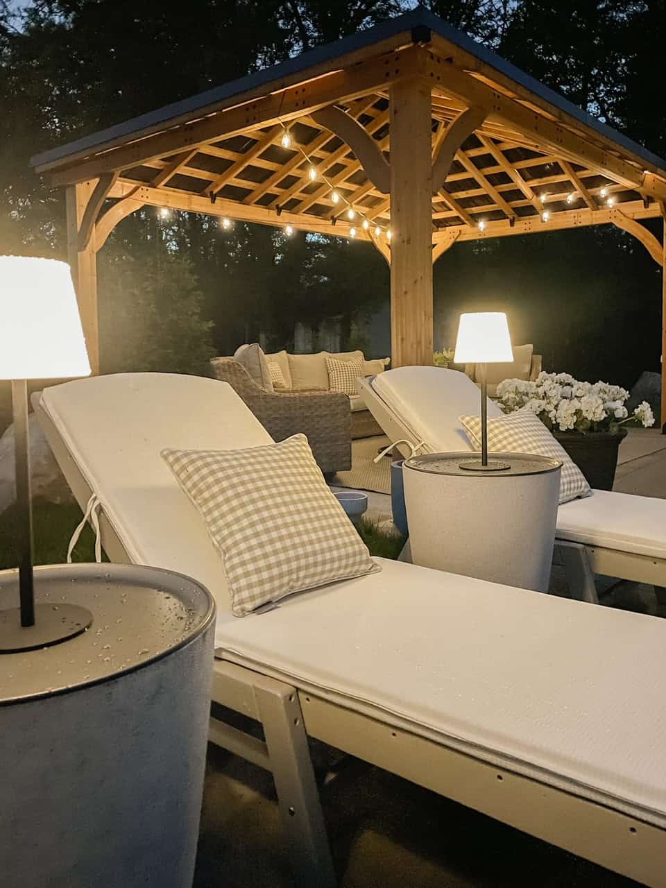 DIY Side Table (That Can Be Used Indoors and Outdoors) - Lantern Lane ...