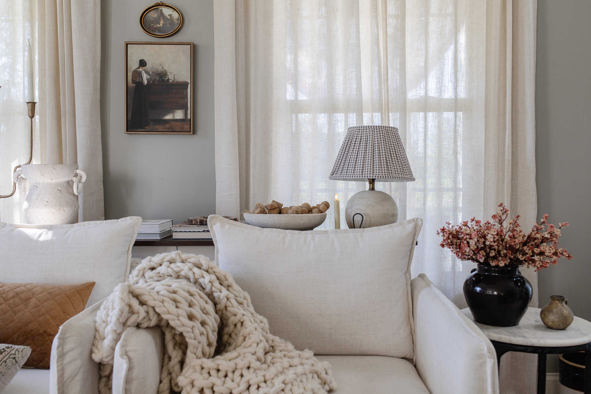 Living Room Trends and Ideas for 2025 - Lantern Lane Designs